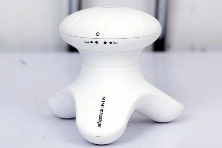 Battery Operated Waterproof Mini Electric Massager 09kgs 13kgs 13w